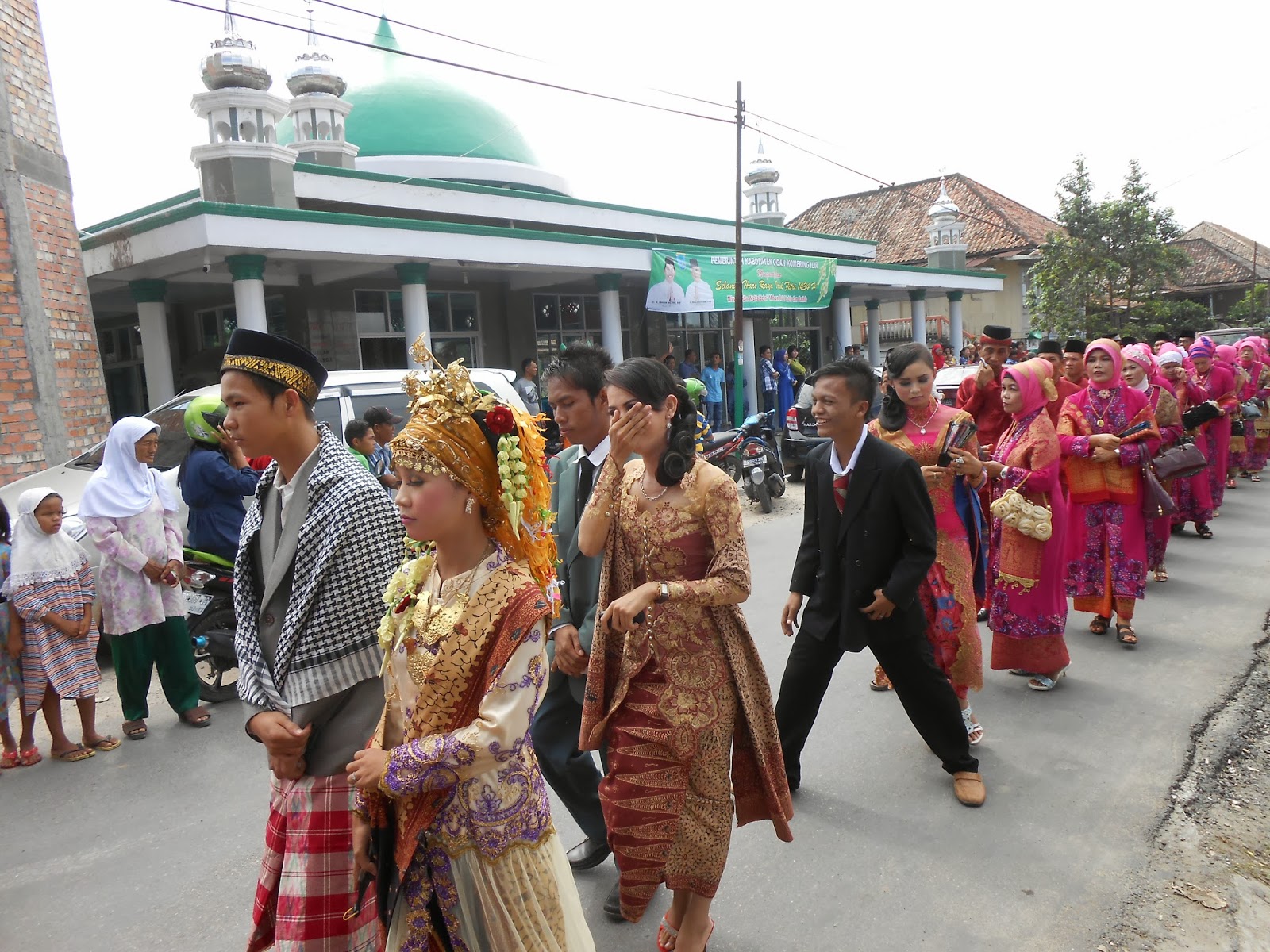 Patimah Rusli: Adat Istiadat Kayuagung (midang)