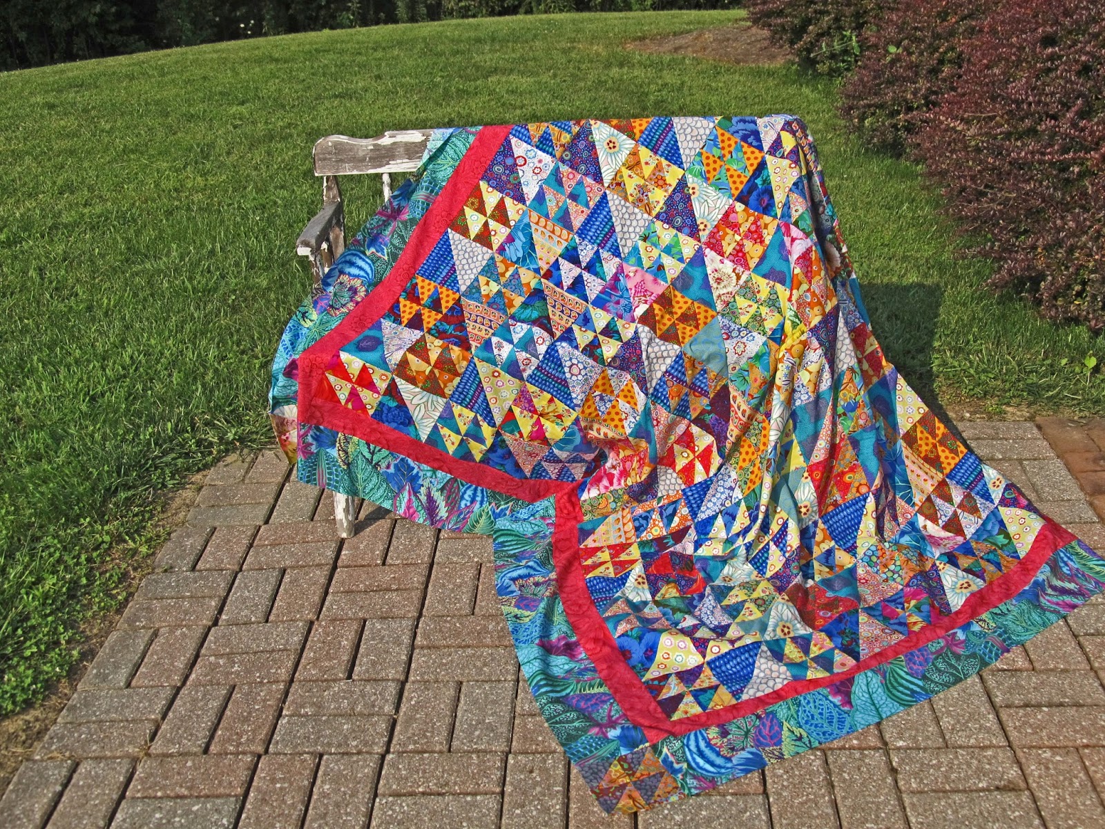 Jayne's Quilting Room: HST Borders