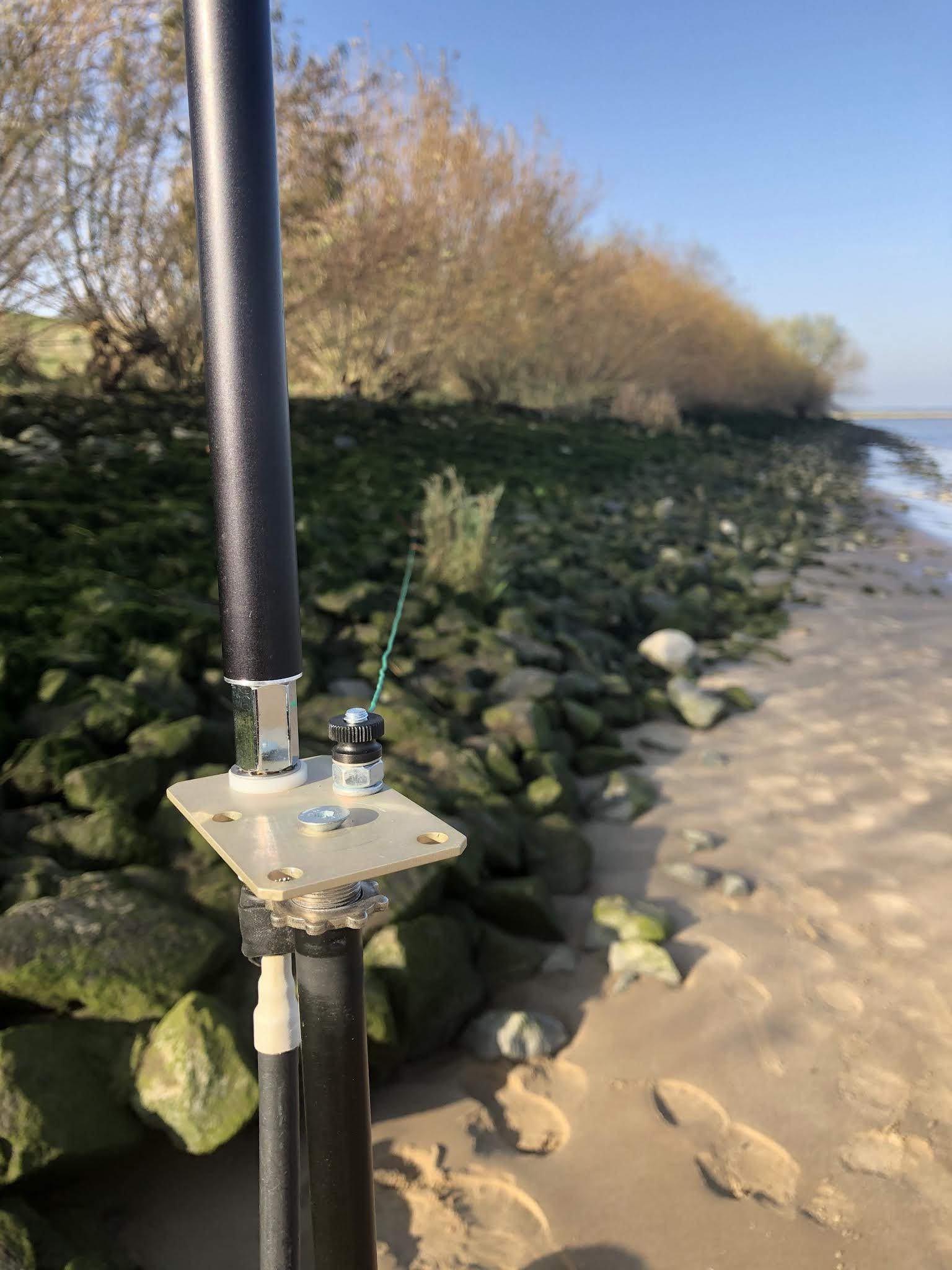 Amateurfunkwelt von DM5HF: Buddistick Deluxe Kit - eine sehr kleine ...