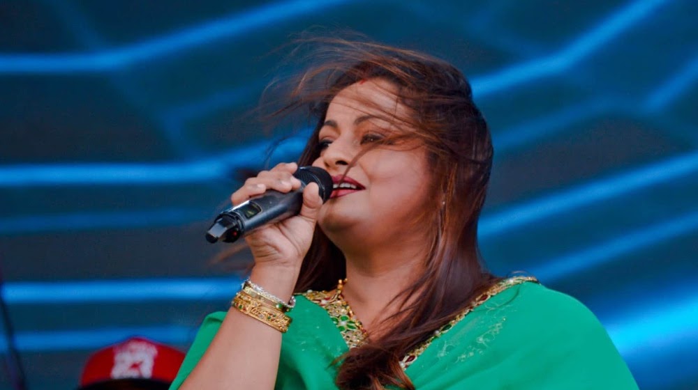 ලා සඳ ආයේ පායාලා - සමිතා මුදුන්කොටුව ﻿| La Sanda Aye - Samitha Mudunkotuwa