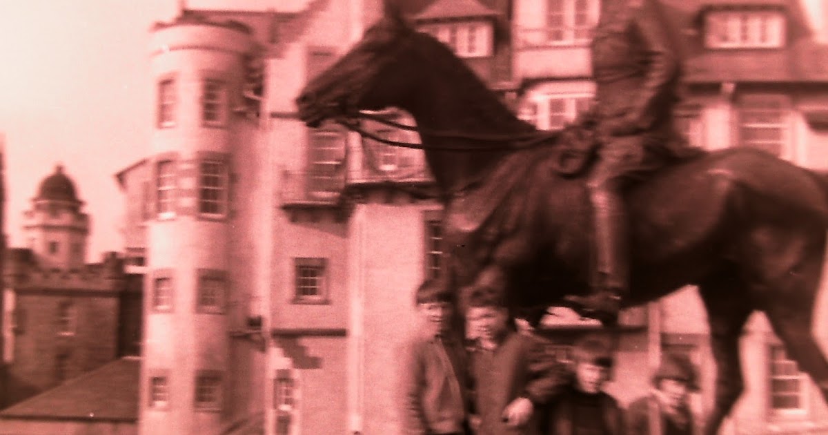 6 Oxgangs Avenue 1958-1972 'The Stair' incorporating Oxgangs - A ...