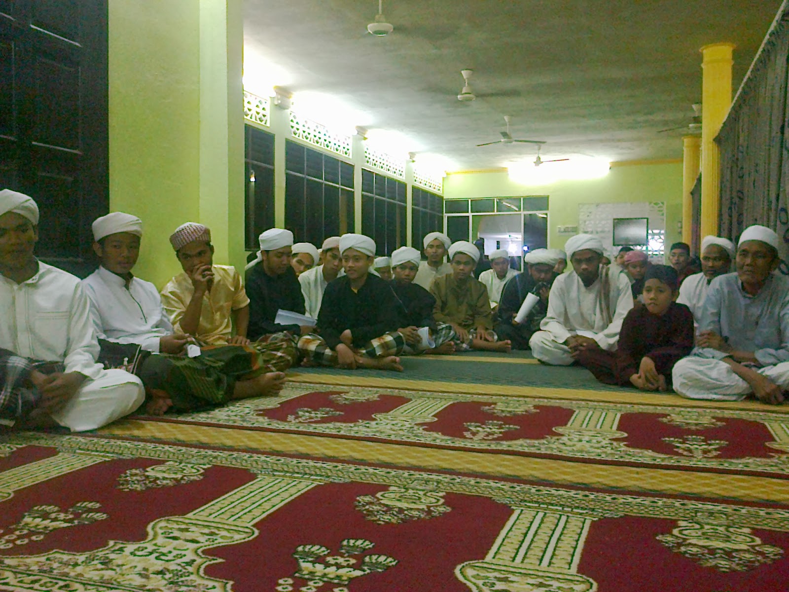 Pusat Rawatan Islam Darul Naim Majlis Daurah Bulanan Pengajian Ilmu Hadis Secara Talaqqi