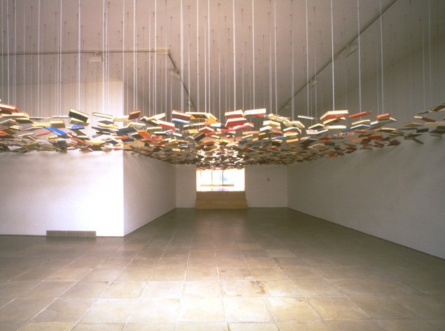 Hanging bookshelves round-up! / guiltless reading