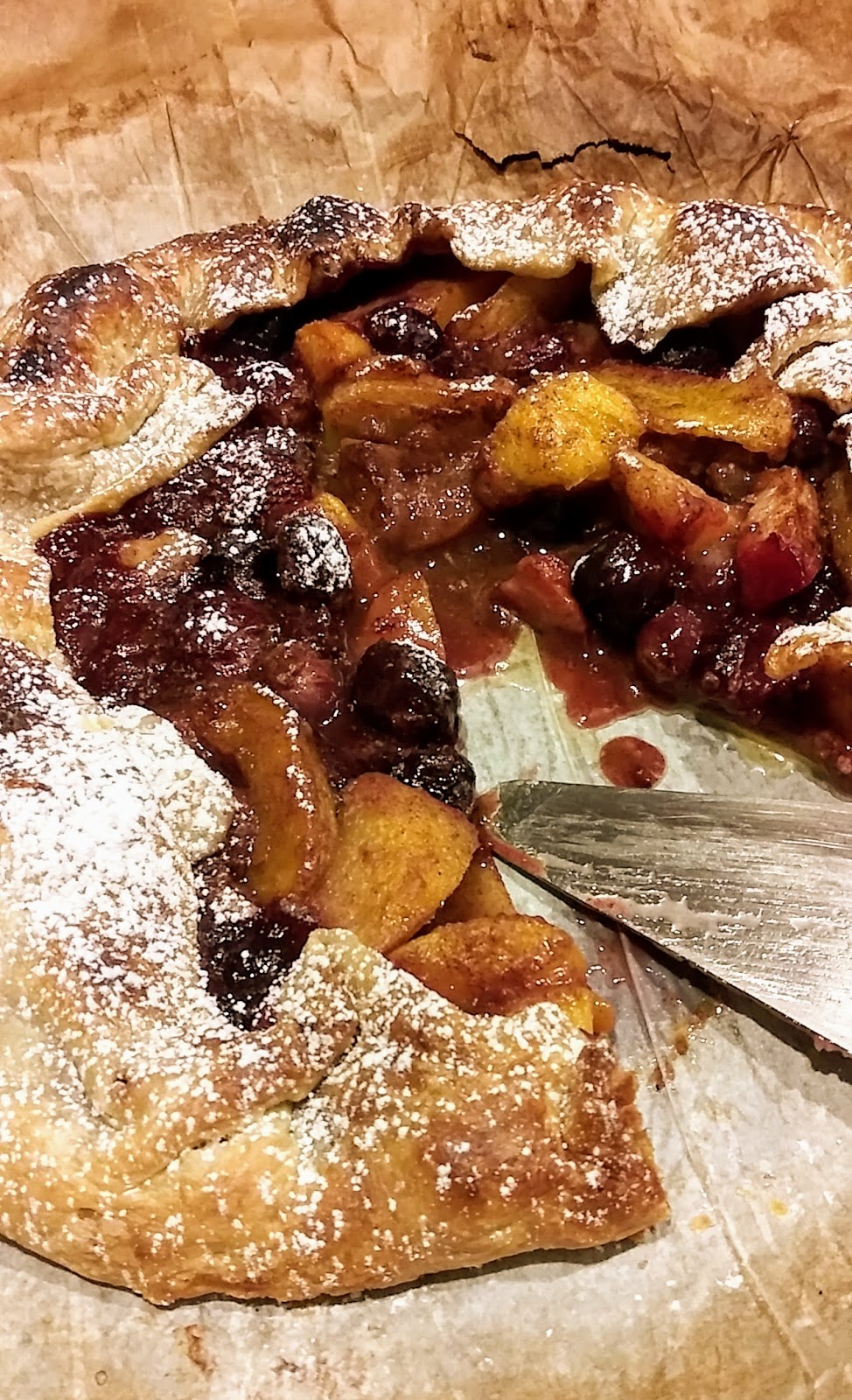 Danielle's Heartfelt Home : Rustic Fruit Tart ♥ (video)