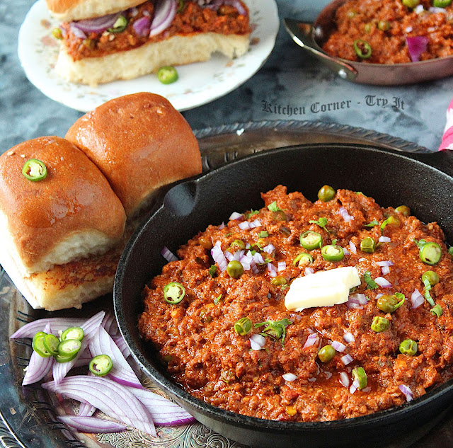 Keema Pav Recipe- Minced Mutton Masala and Pav- Mumbai Street Food