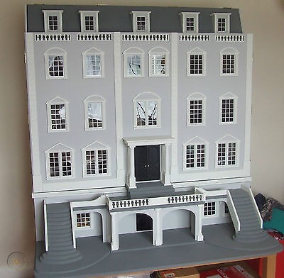 misminicasas: Cottesmore House Manor, la fachada.