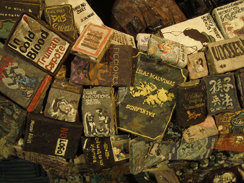 ShopCurious: Arty objects of death