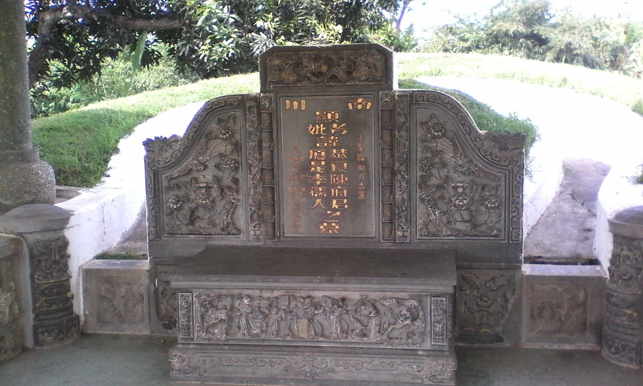 60 Model Kijing Makam Kuburan Islam, Kristen, Katolik Terbaru - Model ...