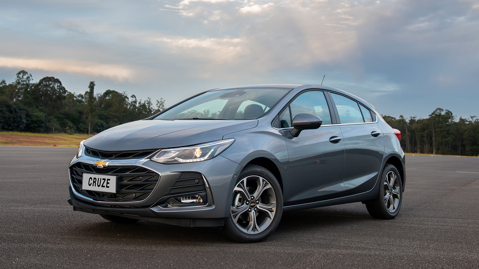 Nuevo Chevrolet Cruze 5 Puertas Precio | Bandeja Fiat 147 ag