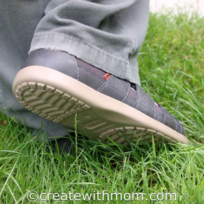 Create With Mom: Comfy Relaxing Crocs for Adults