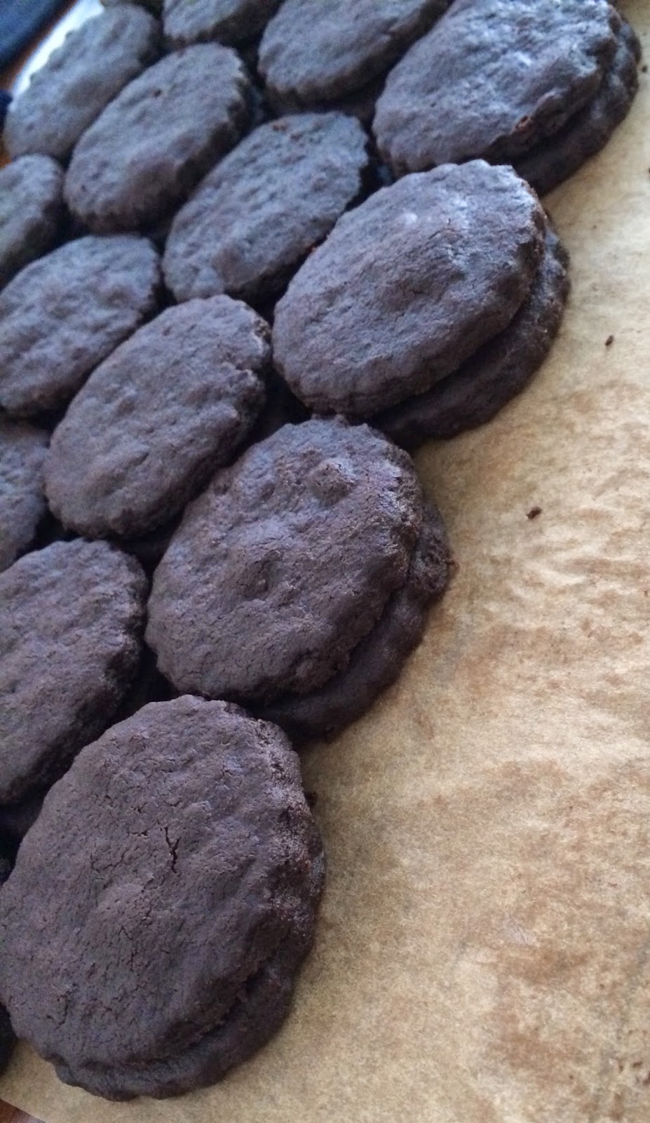 The Boozy Epicure: Homemade Oreos