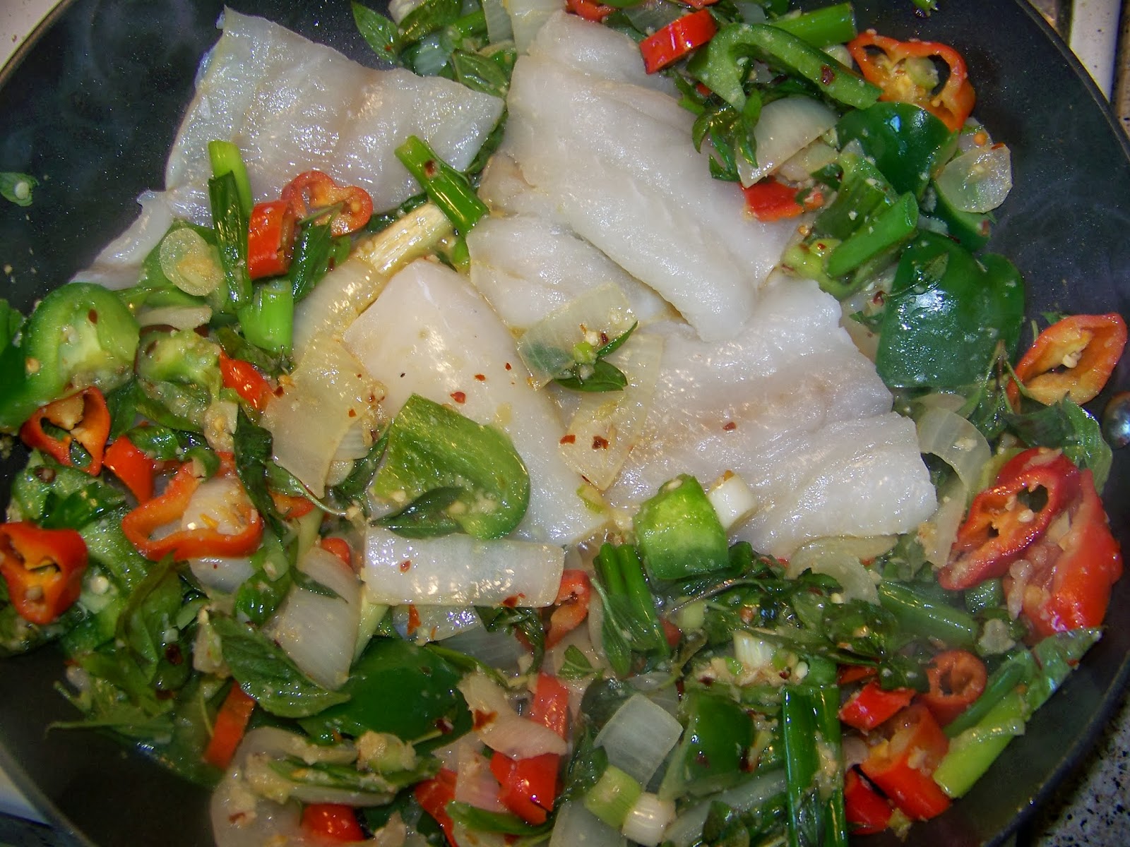 Kitchen Simmer: Thai Basil Fish Stir Fry