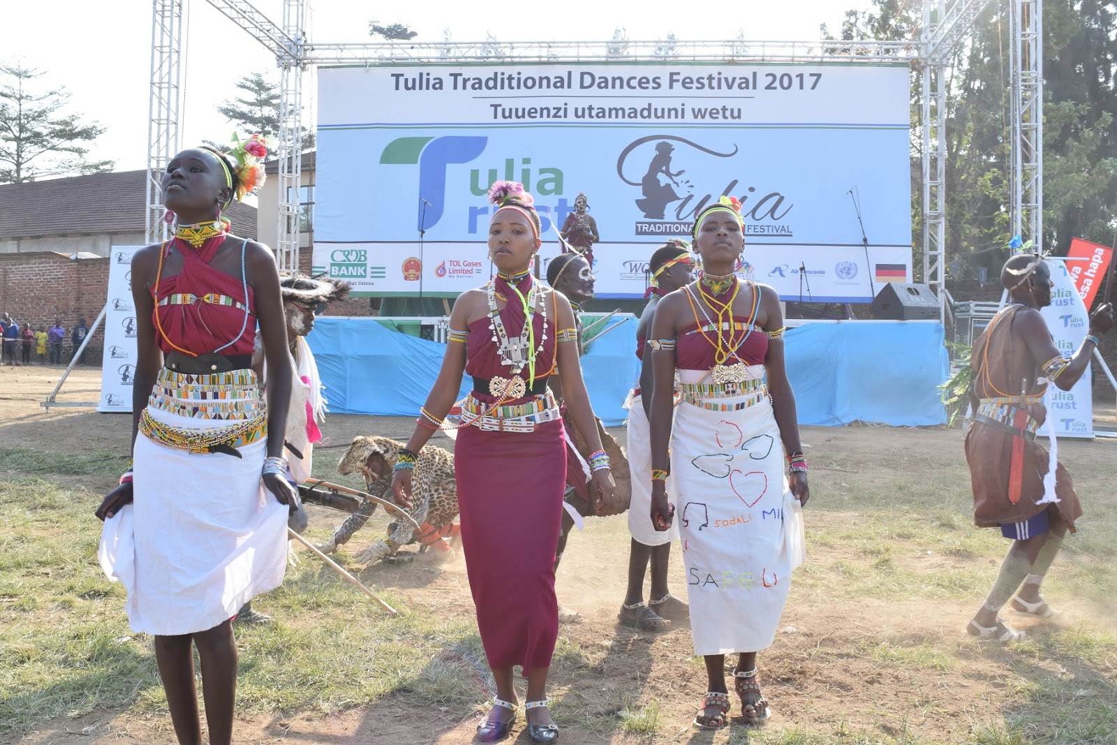 TAMASHA LA TULIA TRADITIONAL DANCES FESTIVAL 2017 LAFANA TUKUYU MBEYA ...