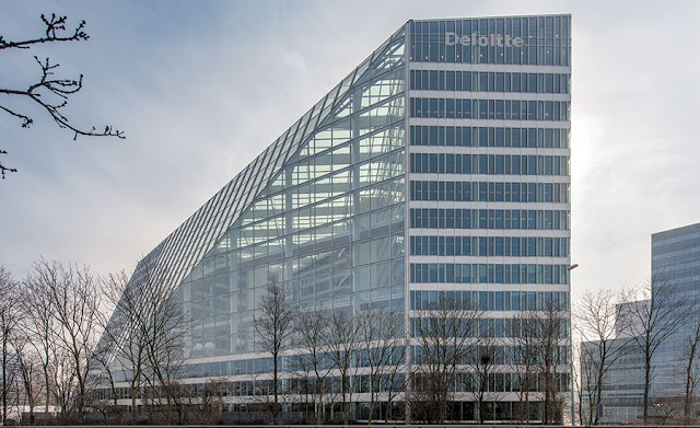 The Edge - Finest Architecture