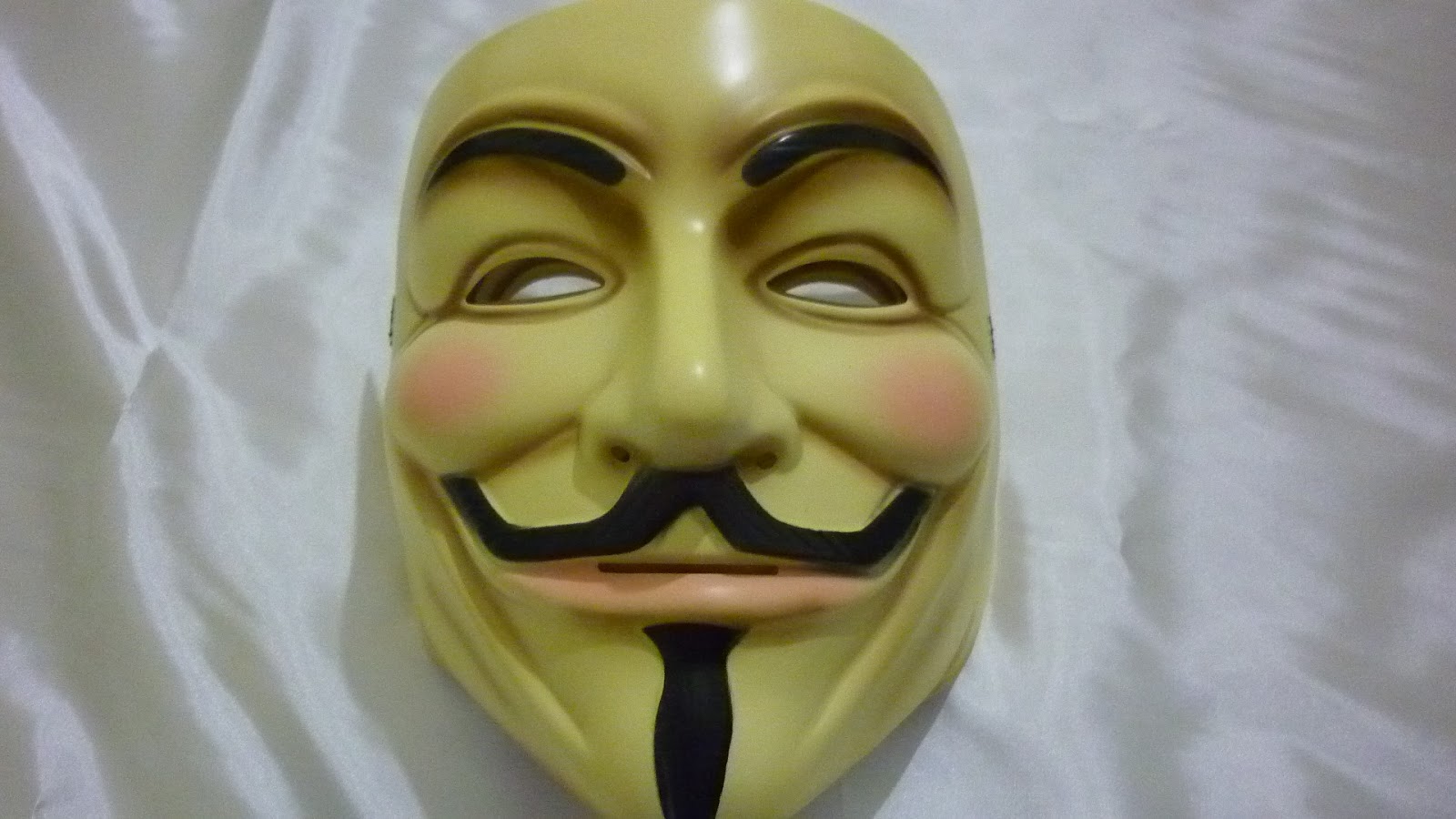 SILLYGARDEN VINTAGE: FREEDOM!!!!! FOREVER!!!!!ORIGINAL V FOR VENDETTA ...