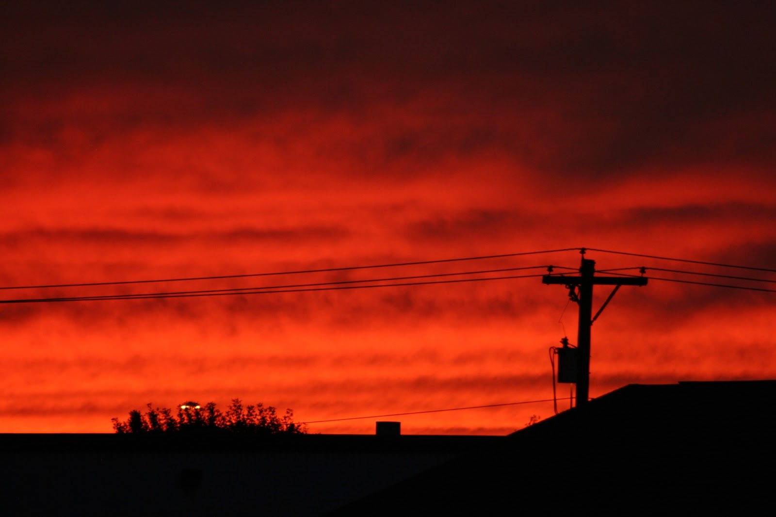 Blood red sunset over Indiana on June 17, 2013 [Stellar Neophyte ...