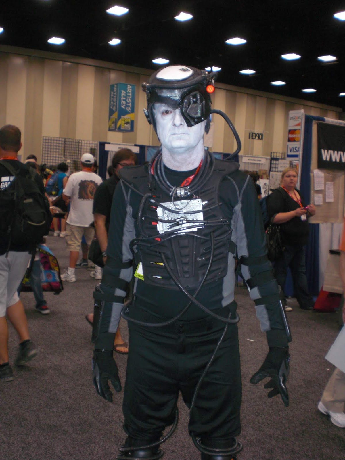 Jon's Crazy Stuff: THE CRAZY COMIC CON COUNTDOWN 2019 IS A GO!!!