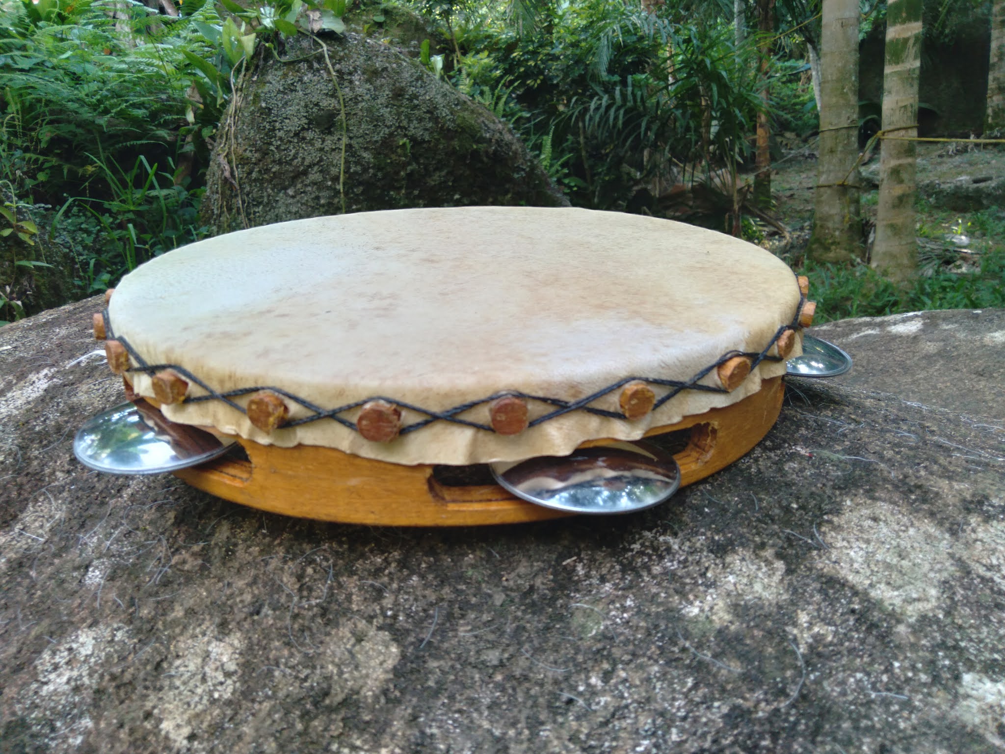 Morre Congo, nasce Congo - Instrumentos Musicais: Pandeiro