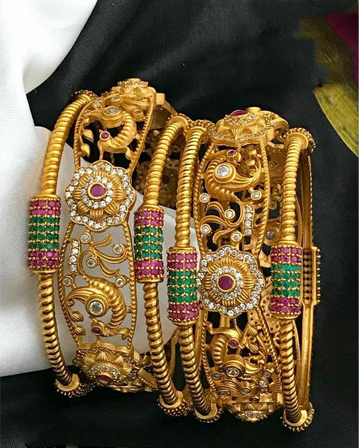 Multicolor golden bangles