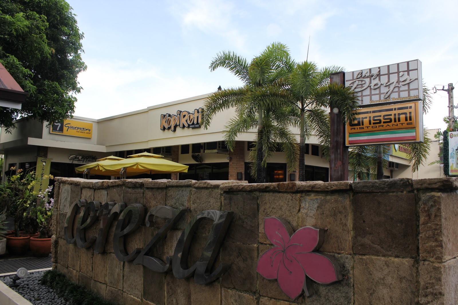 Stay, Stray, Play and Feast: The Best Dining Destination in Bicol : The ...