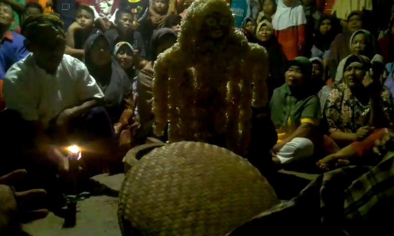 Lagu cowong ritual/upacara pemanggi hujan