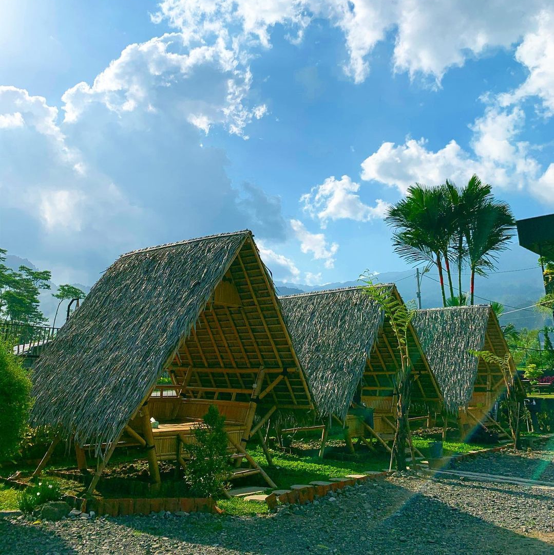 Daya Tarik, Lokasi dan Harga Menu Gubug Cemara Baturaden Banyumas