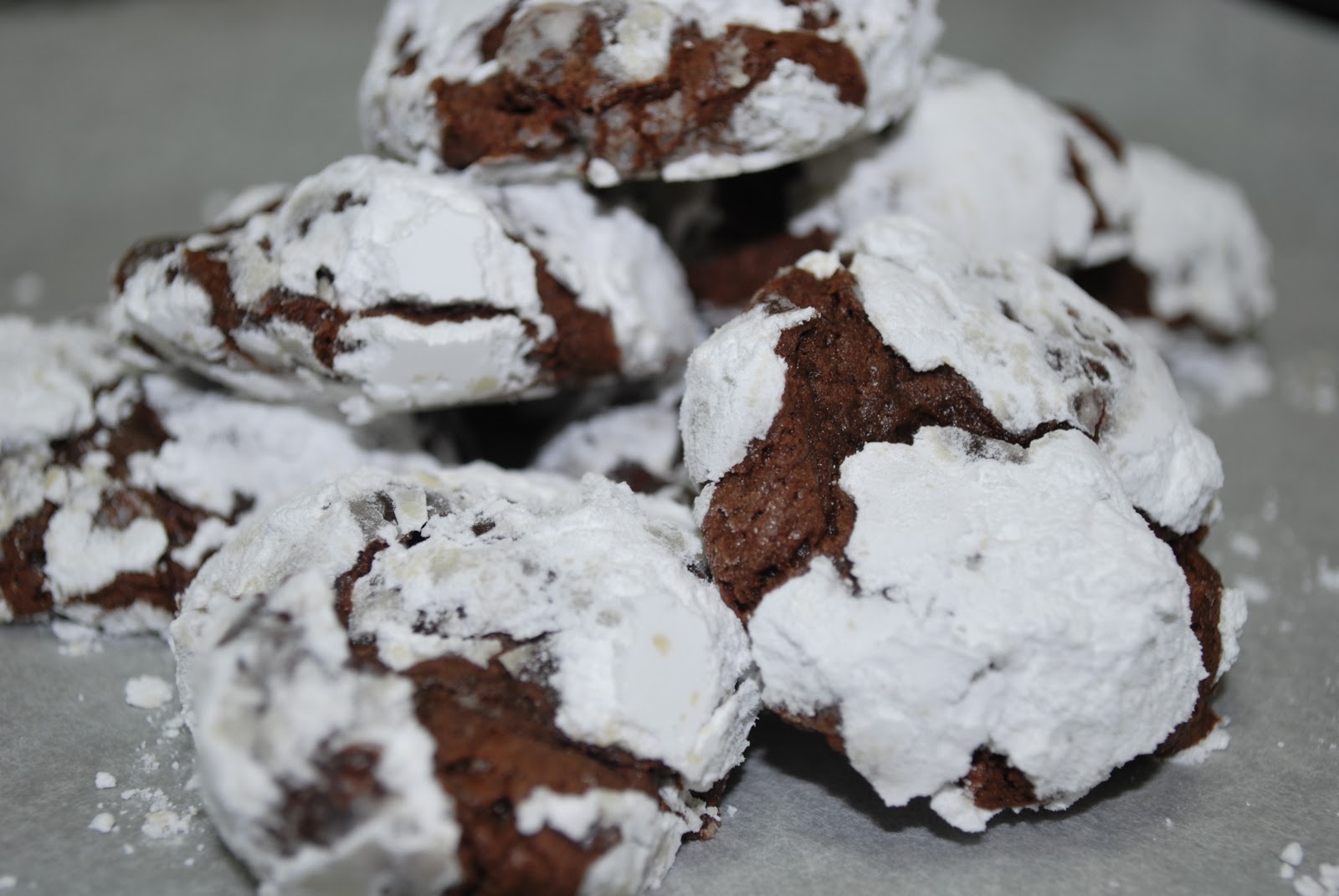 Quick And Easy Baking: Chewy Chocolate Crinkles
