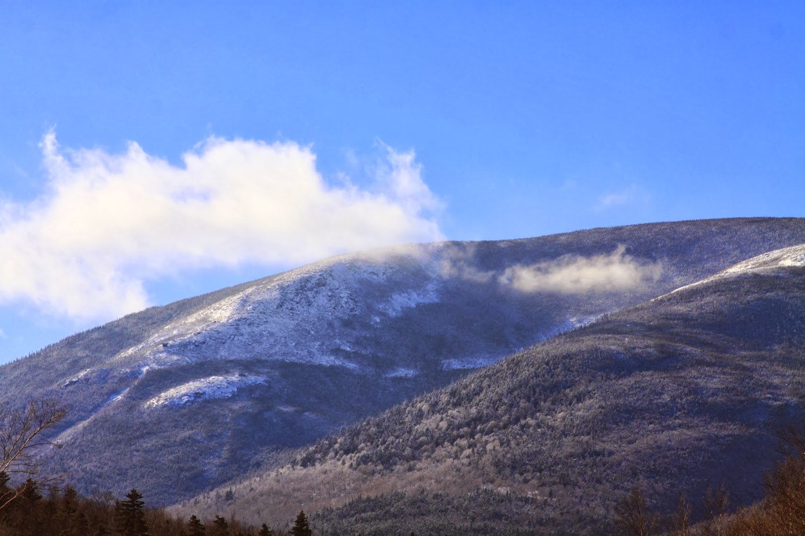 The Presidential Trail - The Scenic Turnout through Pinkham's Notch