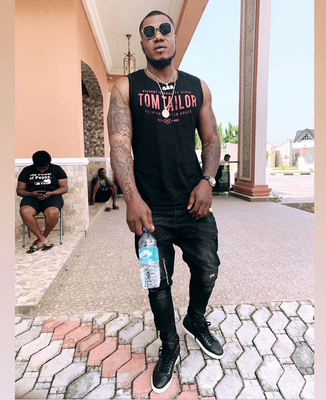 Desmond Dozie Young Mula Biography, Age, Net Worth, Wiki, Height, Girlfriend, Birthday ...