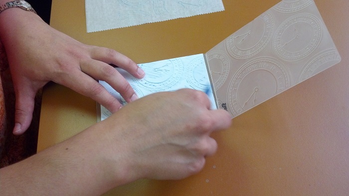 Transit Traders: Embossing Folder Rubbing Technique