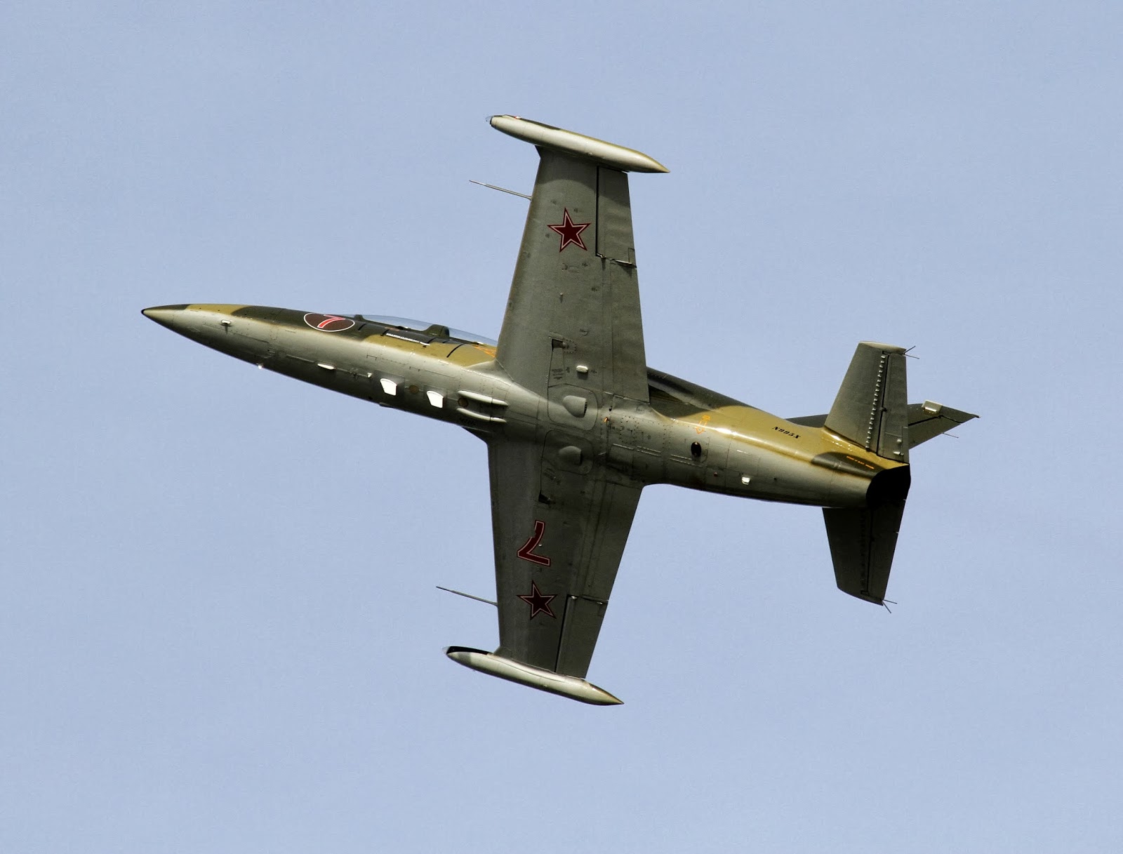 The Aero Experience: EAA AirVenture Oshkosh 2013: L-39 Albatross Is the ...