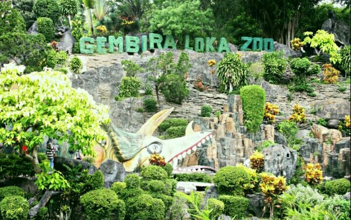 Harga Tiket Masuk Gembira Loka Zoo 2022. Lokasi, Wahana & Jadwal Pertunjukkan - Jejak Kenzie
