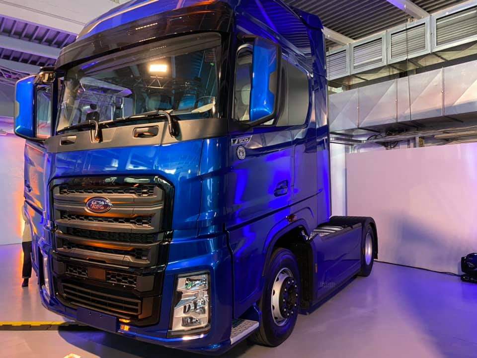 DIECIOCHO RUEDAS: FORD PRESENTÓ EL NUEVO F MAX… AHORA EN ITALIA…