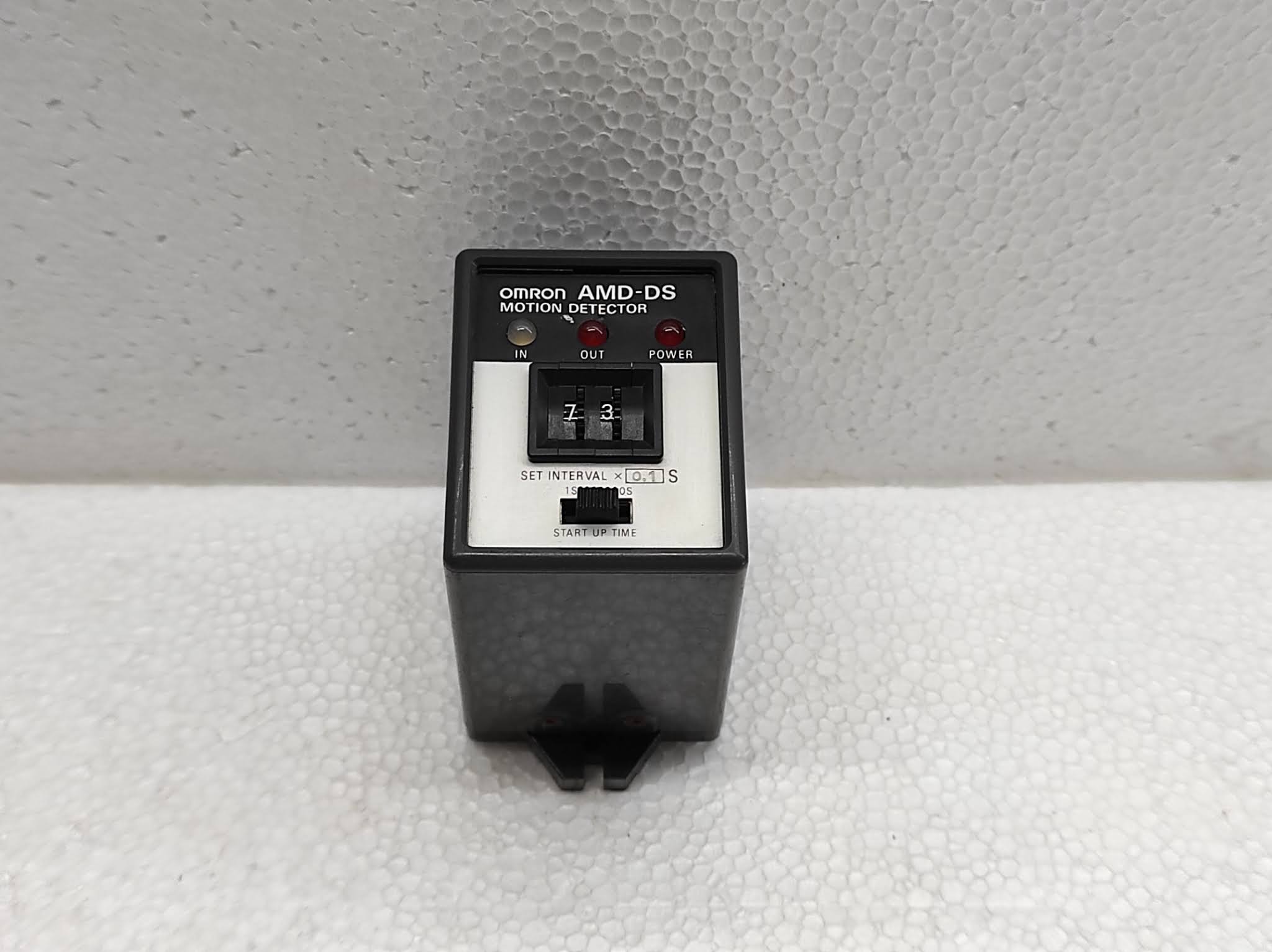 OMRON AMD-DS MOTION DETECTOR AMD-DSL2 100/110V AC