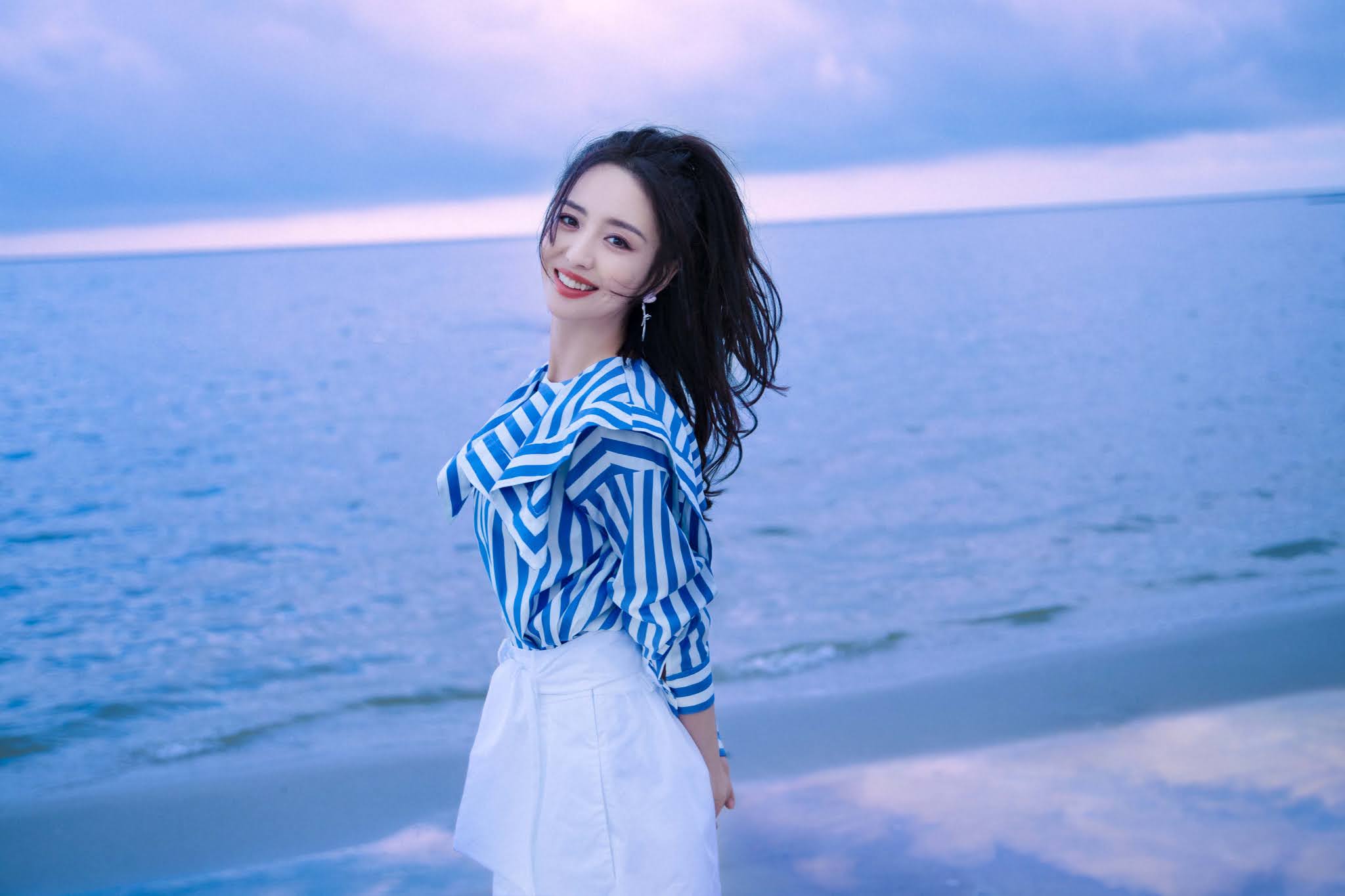 China Entertainment News Tong Liya Celebrates Birthday
