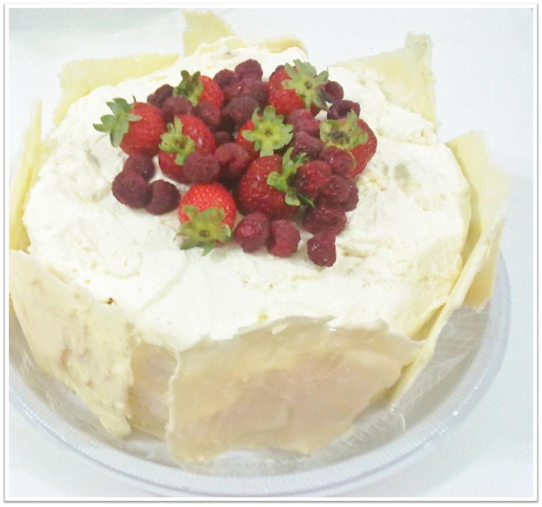 Guloseimaria - Doces Artesanais: Bolo de Frutas Vermelhas