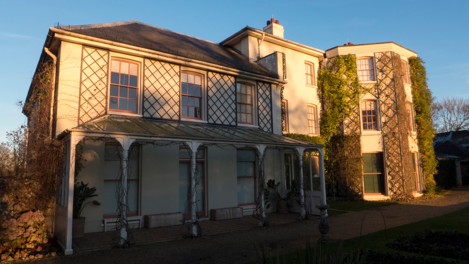 A Backpacker's Life: The Home of Charles Darwin
