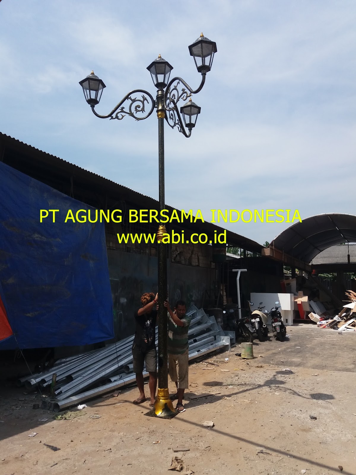 harga tiang lampu penerangan jalan umum - 2 Harga Tiang Antik - Daftar ...