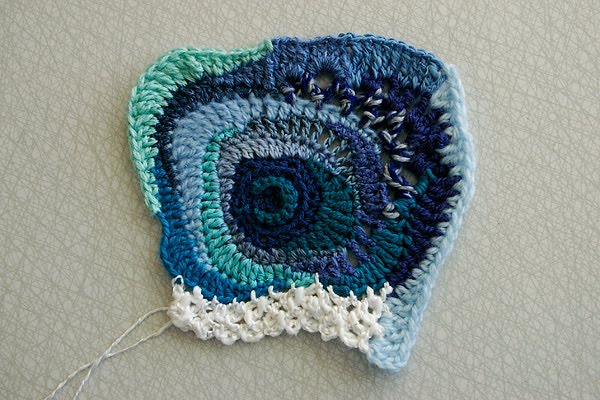 Monicas virkade värld: Fri virkning/Freeform crochet