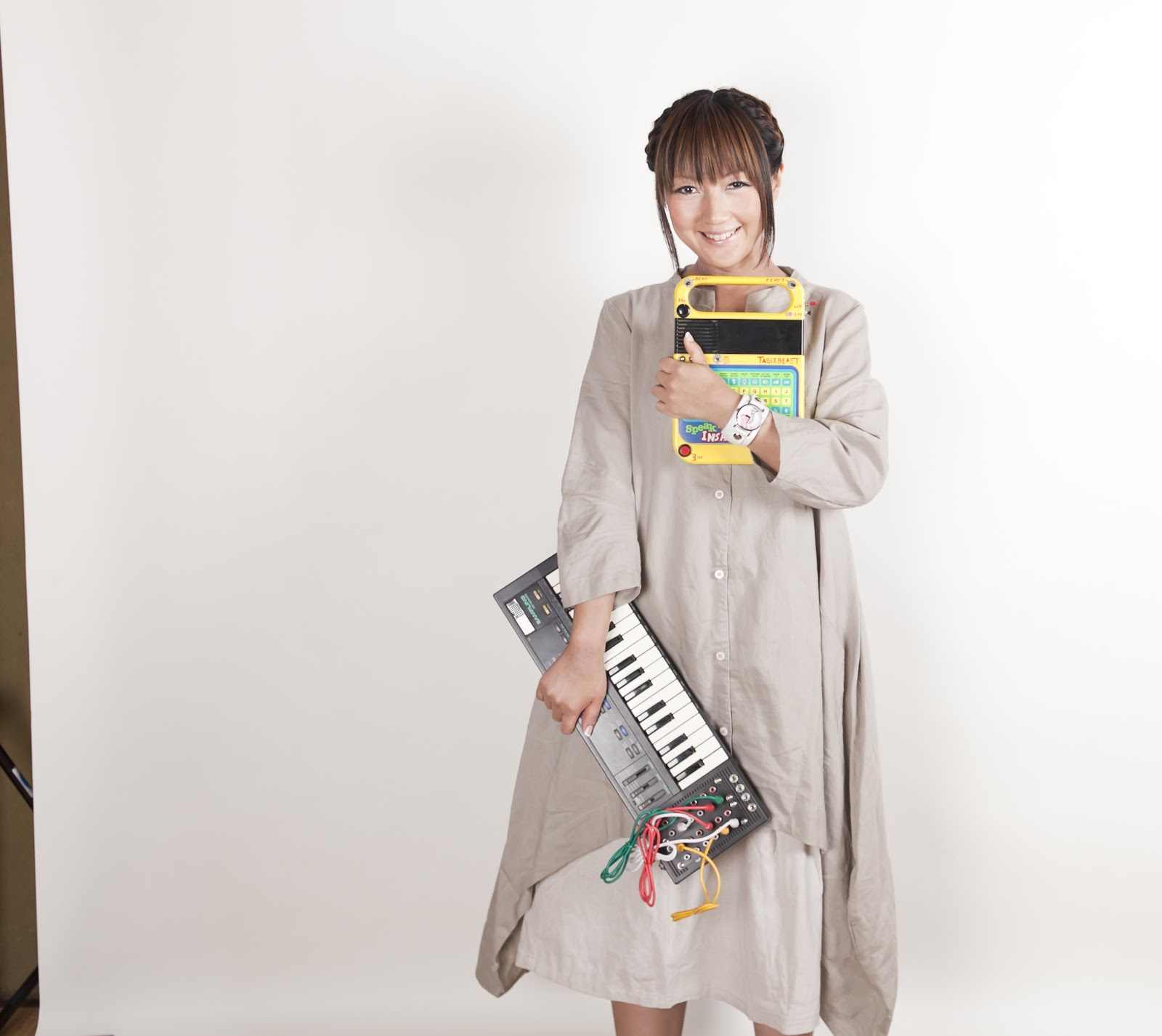 SMASH Announce Their First Guest, Haruko Momoi!