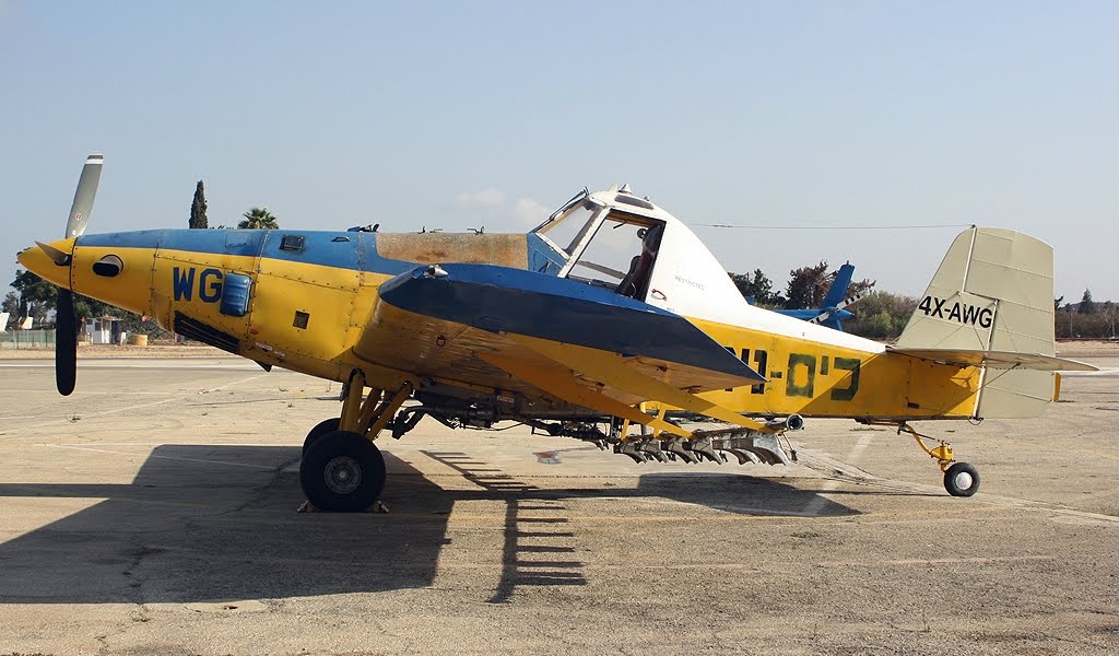 AVIÕES MILITARES: IOMAX Archangel, L3 AT-802L Longsword e LASA T-Bird