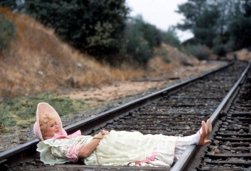 Vintage Photos of Glenn Close in the ‘80s ~ Vintage Everyday