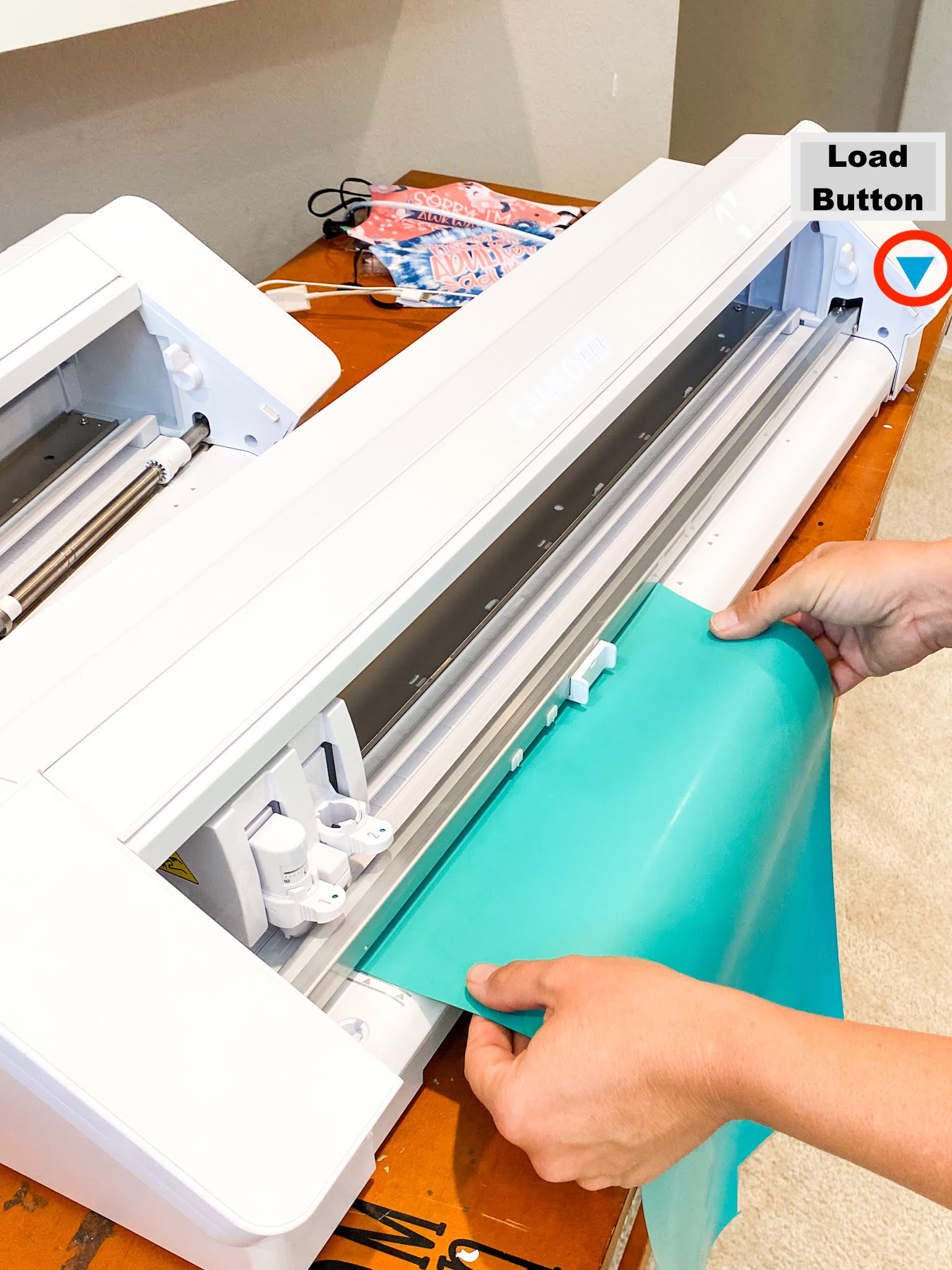 How To Load Vinyl Into Silhouette CAMEO 4 So It Cuts Straight Silhouette School how-to-load-vinyl-into-silhouette-cameo-4-so-it-cuts-straight-silhouette-school