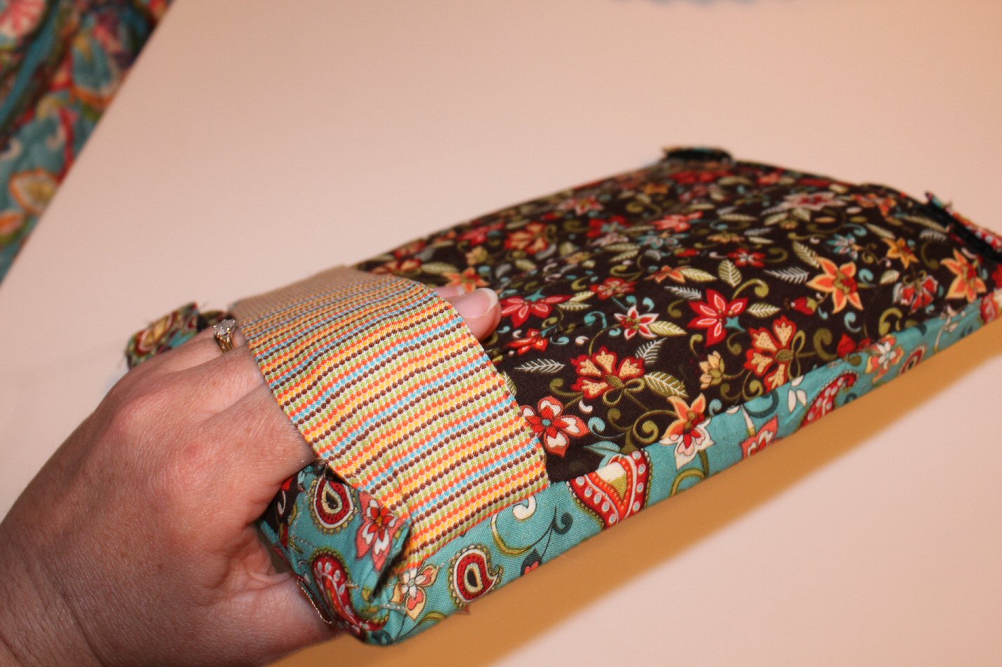 Pixeltrashamania: Handmade Tablet Cover and Carrying Case