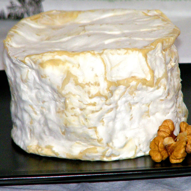 Days on the Claise: Chaource cheese
