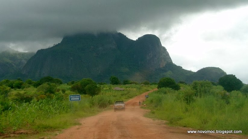 Da Ponta do Ouro ao Rovuma: De Ribaué ao Mutuáli...