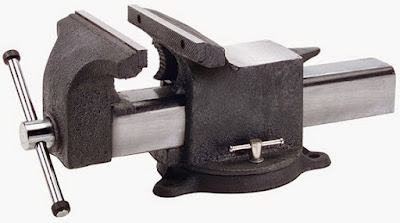 Apa itu Ragum? Ini Fungsi, Jenis, Komponen, dan Cara Kerjanya - Pengadaan5