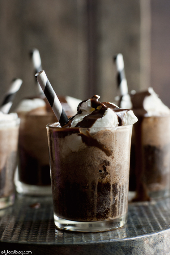 mini guinness chocolate floats - Jelly Toast