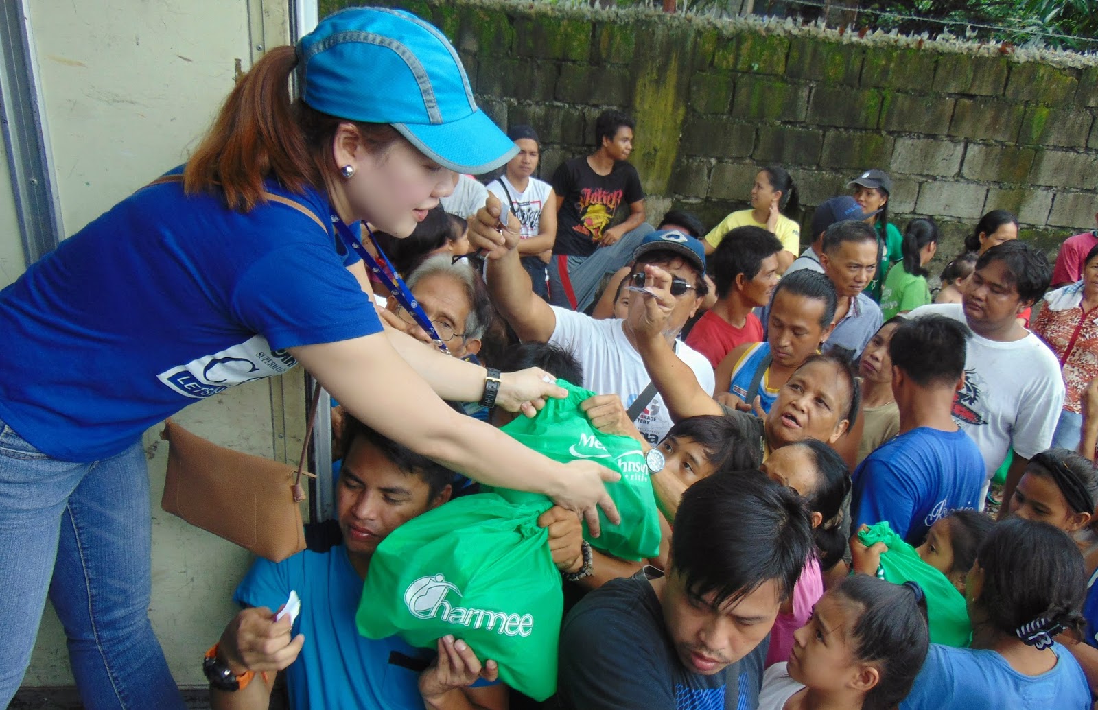 SM Marilao Gives 1,500 Kalinga Packs to Maring Flood Victims | BLOG-PH ...