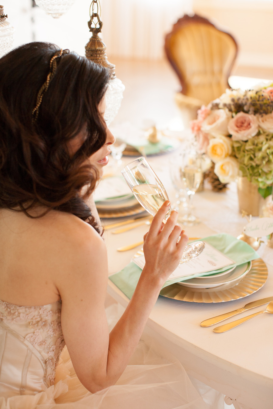 {Enchanted Mint and Gold . . . Part 2: Champagne & Table Decor ...